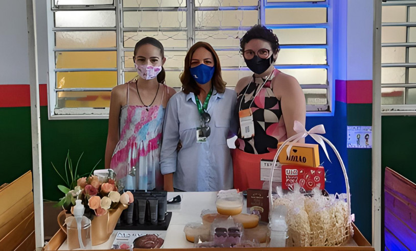 Jovem de 13 anos aposta em pipoca doce para empreender em Sonora | ASN Mato Grosso do Sul ...